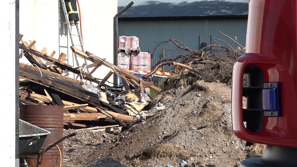 Brand i industrilokal i Laholm | SVT Nyheter