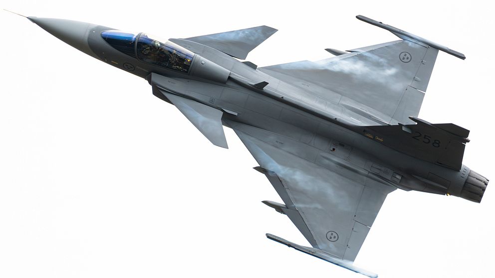 Thailand godkänner köp av Gripenplan från Saab | SVT Nyheter