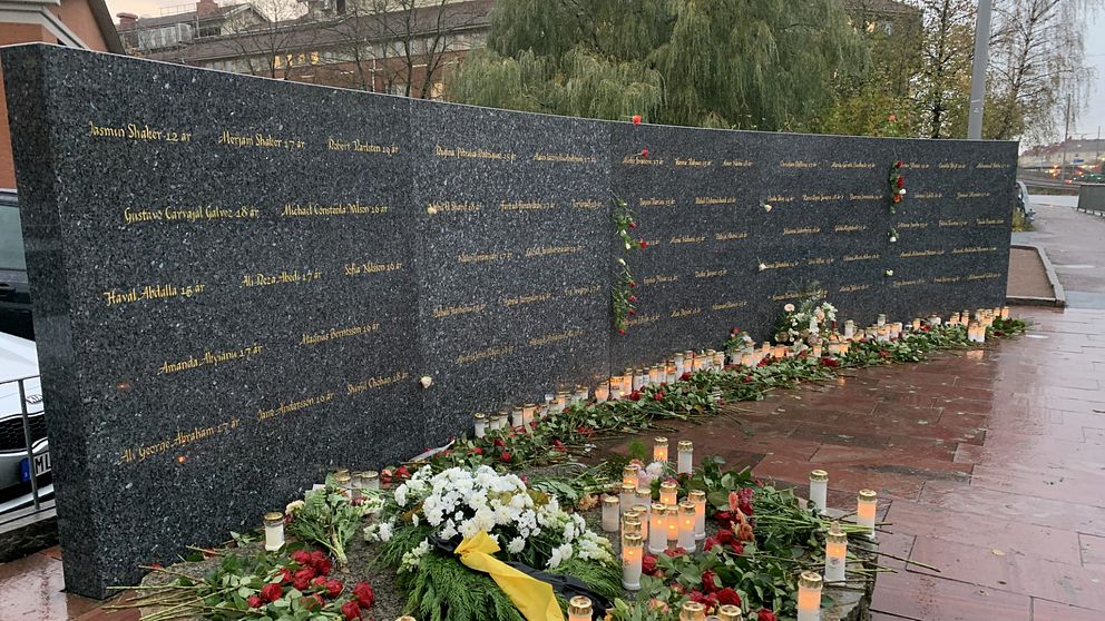 Här hedras diskoteksbrandens offer i Göteborg | SVT Nyheter