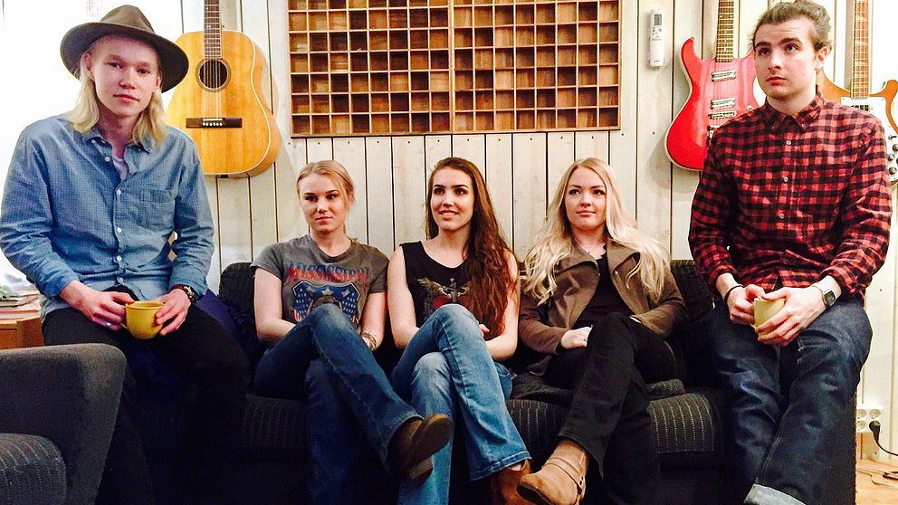 Efter övergreppen – de tar ton för kvinnor | SVT Nyheter