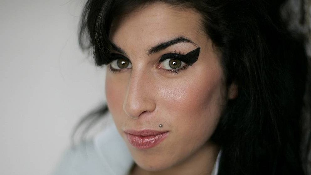 Amy Winehouses liv blir film | SVT Nyheter