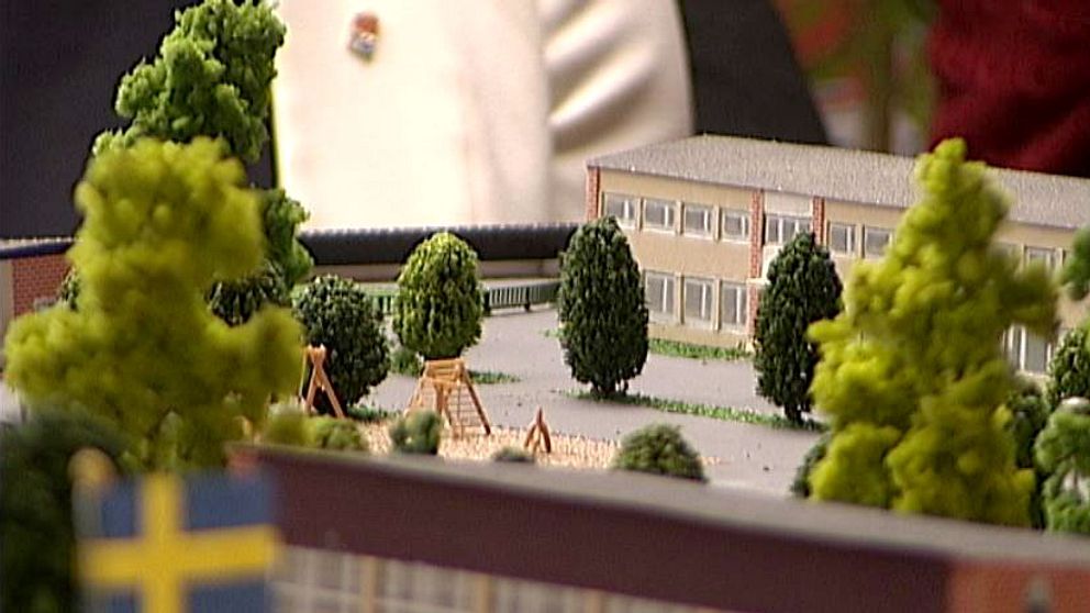 Här ryms hela orten i ett rum | SVT Nyheter