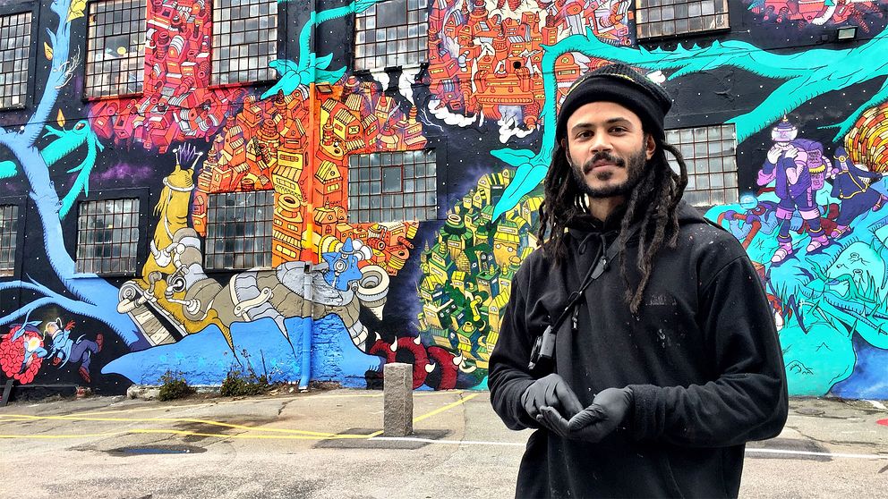 Nu är väggen i Ronneby färdigmålad | SVT Nyheter