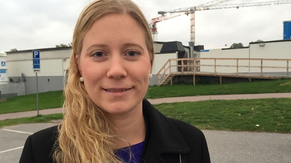 Könsneutralt ombyte i nya badhuset | SVT Nyheter