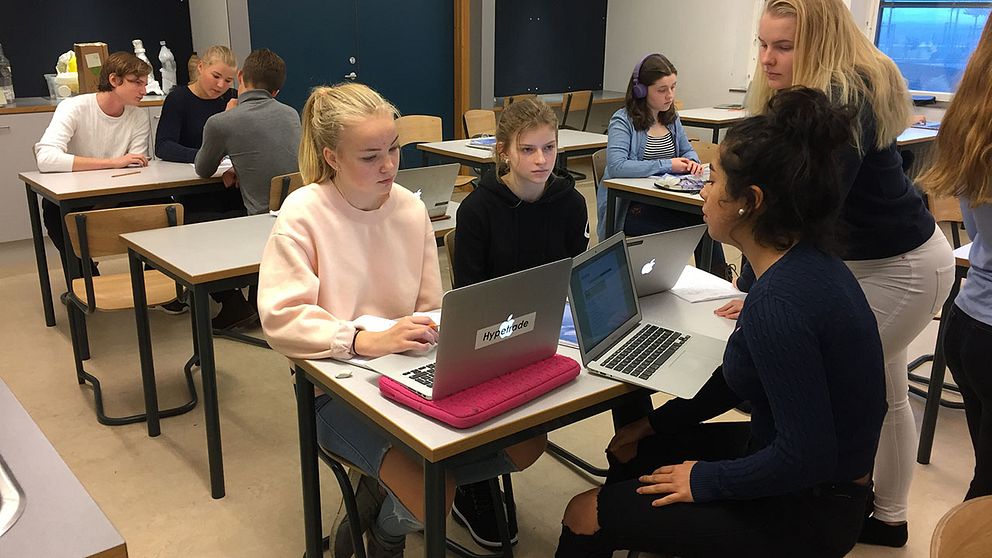 Assistenter ska avlasta lärare i skolan | SVT Nyheter