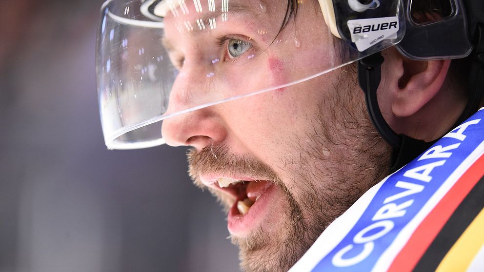 Per Ledin tränar med KHK | SVT Nyheter