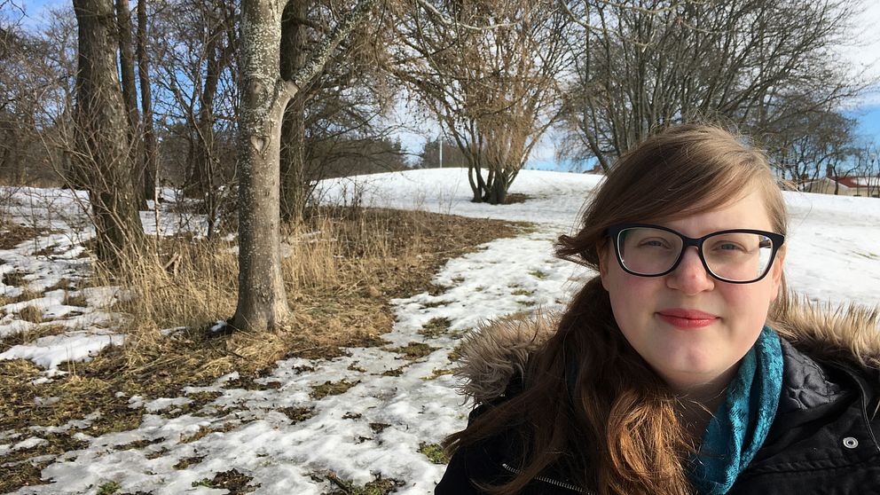 Emma har levt med sjukdomen i 20 år | SVT Nyheter