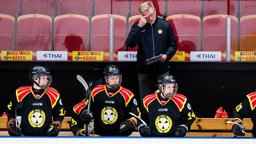 Ishockey: Brynäs sparkar tränaren: ”Vi vill börja om från noll” | SVT Sport