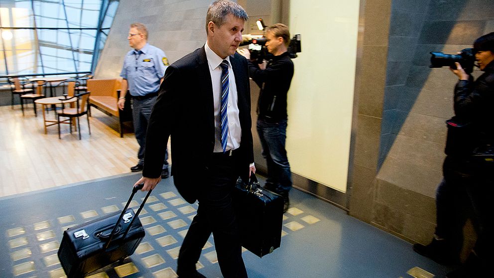 Flera släppta efter terrortillslag | SVT Nyheter