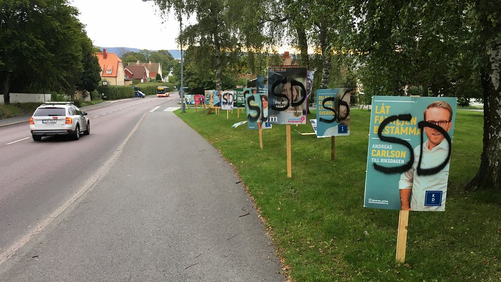 Valaffischer nedklottrade i Jönköping | SVT Nyheter