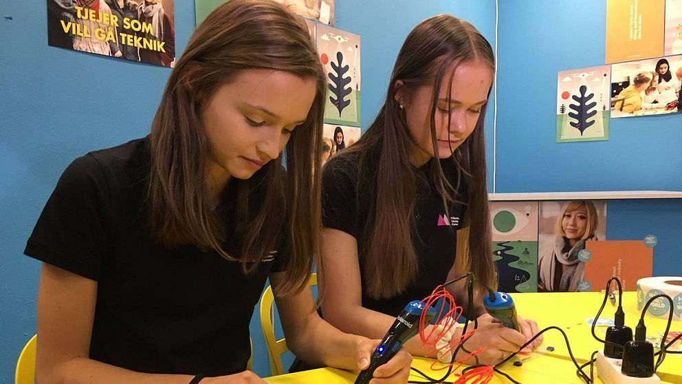 Sociala medier ska få fler tjejer att söka teknikprogram | SVT Nyheter
