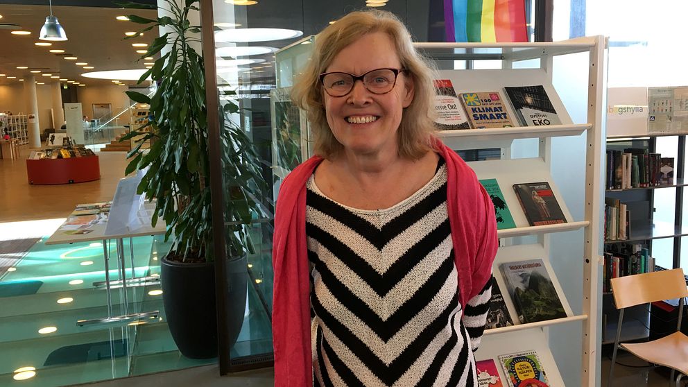 Här reser Eva jorden runt i VR: ”Nu behöver man inte flyga!” | SVT Nyheter