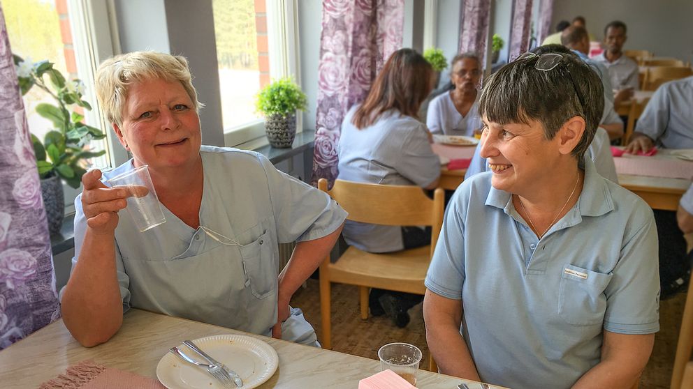 Lättnad och glädje på Textilia i Långsele | SVT Nyheter
