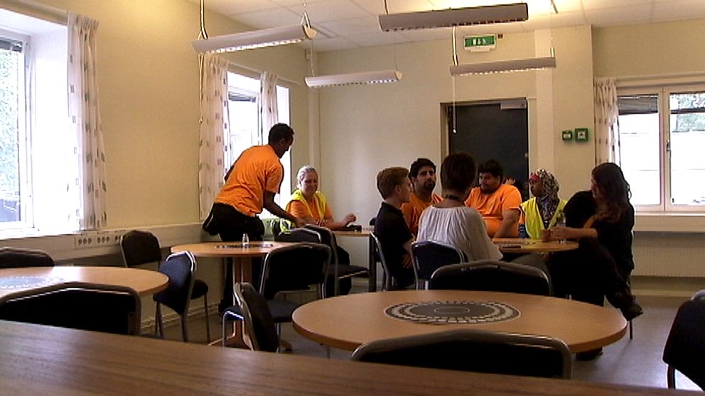 Ungdomsarbetslösheten i Södertälje ska halveras | SVT Nyheter