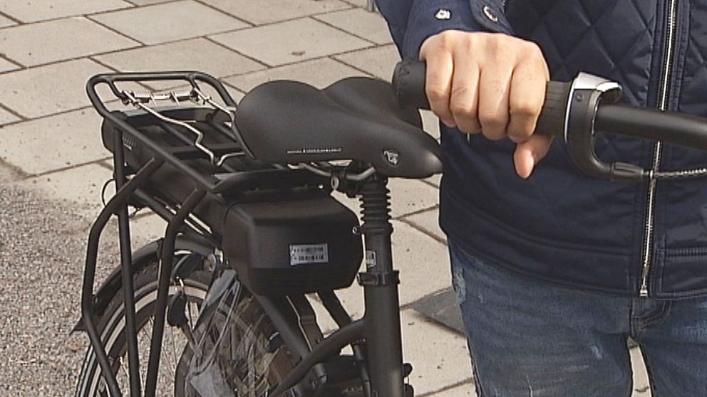 Cykelbatterier kan självantända – så går det att undvika | SVT Nyheter