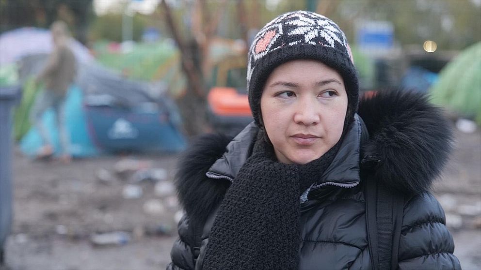 Krönika: ”Den glupande hungern vittnar om hennes utsatthet” | SVT Nyheter