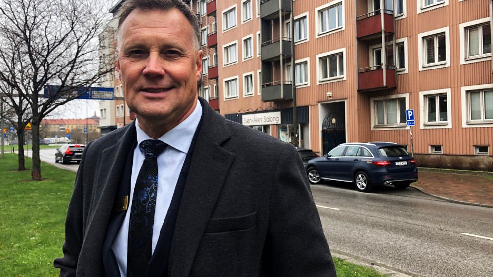 Slopade gruppvisningar och handsprit på grund av corona | SVT Nyheter