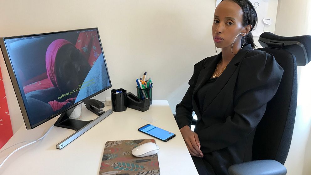 Hon möter anhöriga till coronasjuka – försöker hindra smittan i Järva ...