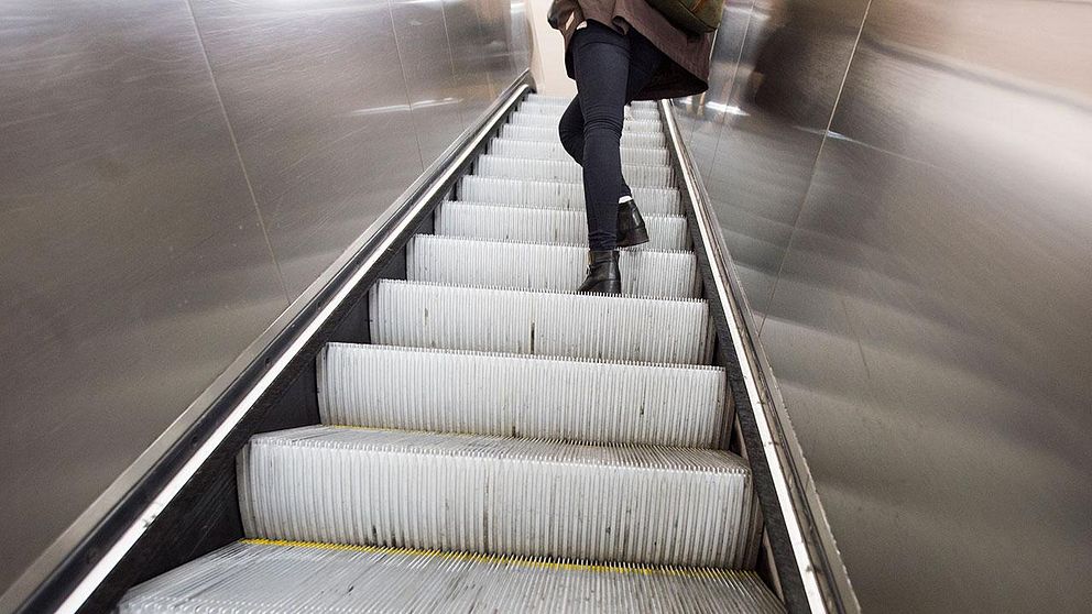 Rulltrappa står stilla igen | SVT Nyheter