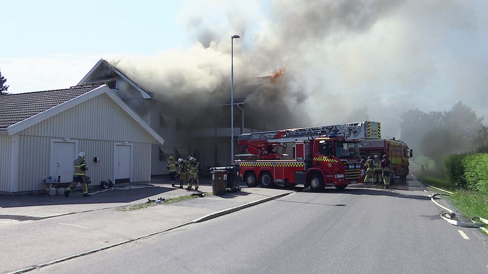 Ingen misstänkt för husbranden i Luleå | SVT Nyheter
