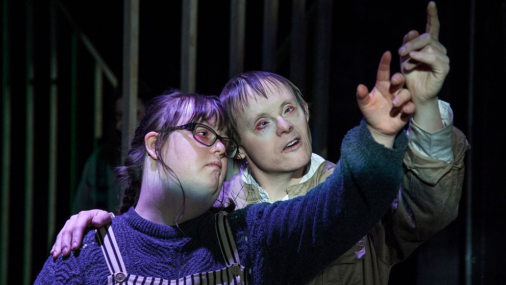 Ny teaterakademi ska förverkliga skådespelardrömmar | SVT Nyheter