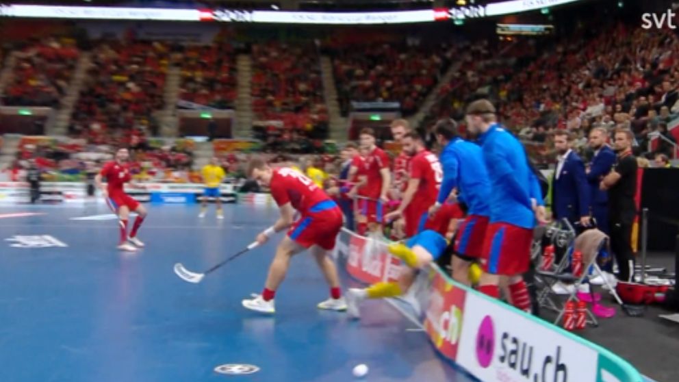 Innebandy: Sverige vinner innebandy-VM – efter kross av Tjeckien | SVT Sport