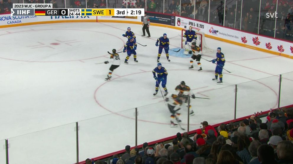 Ishockey: Sverige tog knapp seger mot Tyskland i junior-VM – Adam Engström och Carl Lindbom ...