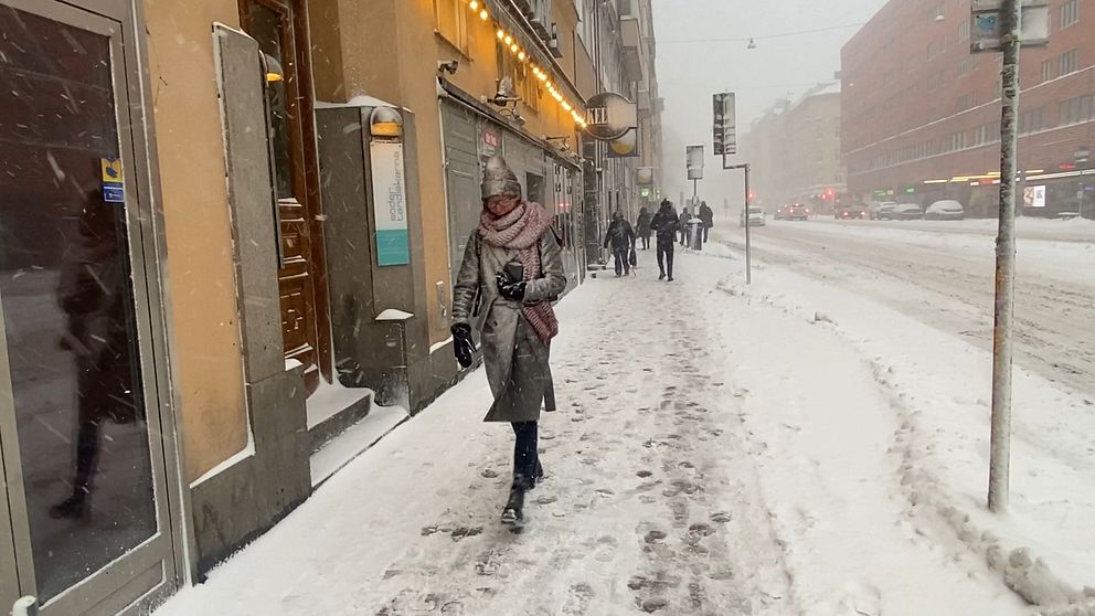 Snöoväder i Stockholms län – SL uppmanar resenärer att vara ute i god ...