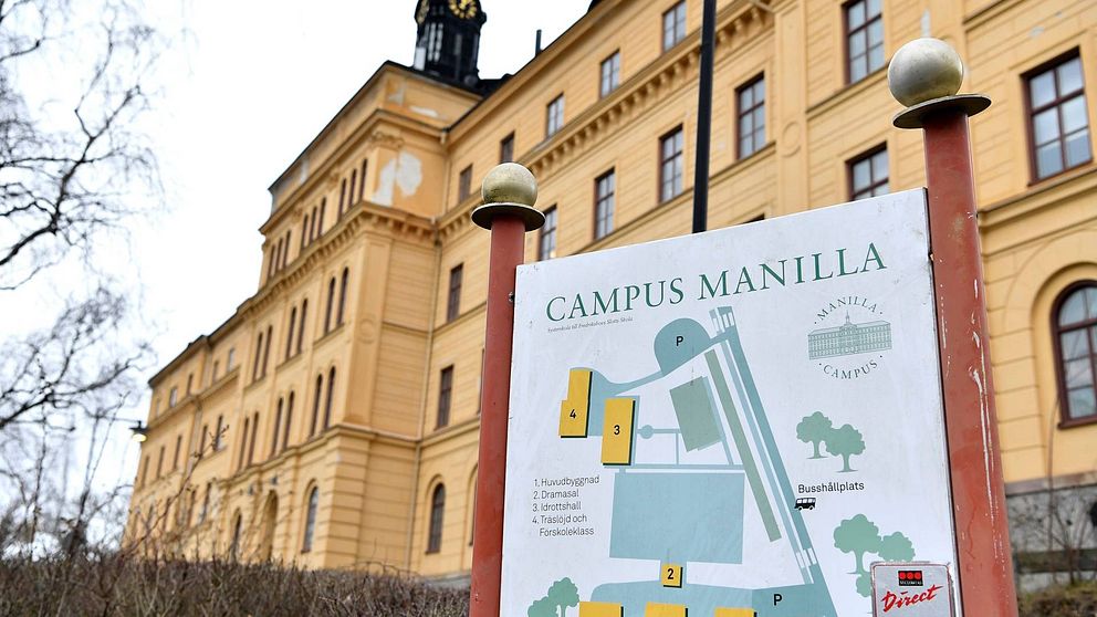 Omfattande fusk på prestigeskolan Campus Manilla | SVT Nyheter