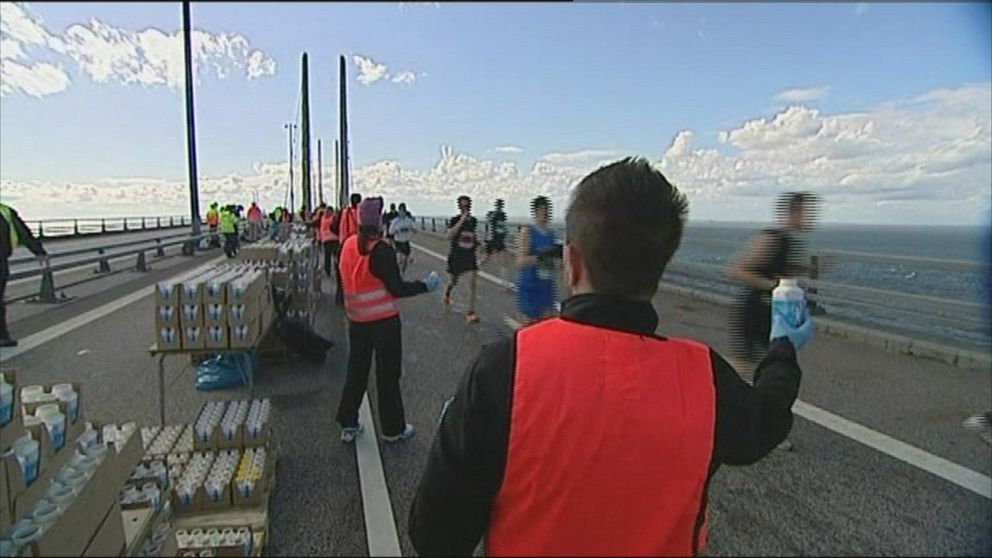 Broloppet återuppstår när Öresundsbron firar 25 år | SVT Nyheter