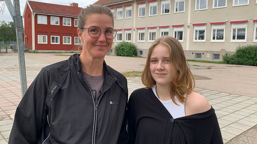 Skolan i Lillhärdal i akut behov av fler elever – lärarna annonserar på sociala medier | SVT Nyheter