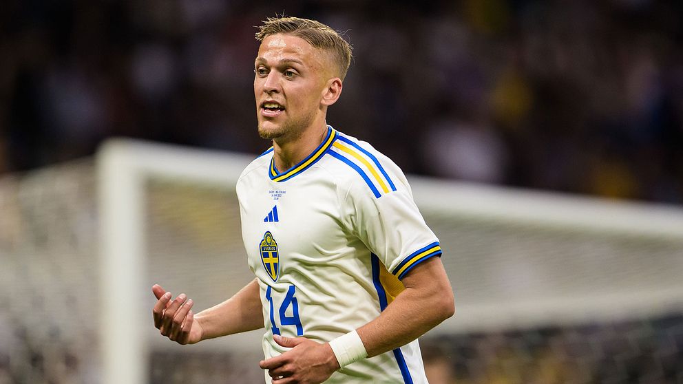 Fotboll: Jesper Karlsson klar för Bologna – lämnar AZ Alkmaar | SVT Sport