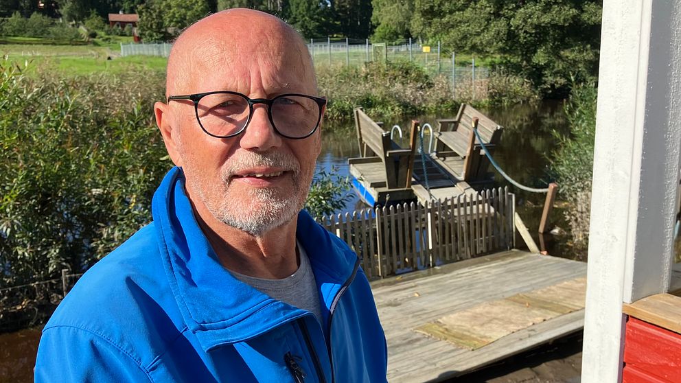 Jan-Olofs kolonistuga dränktes av översvämningarna i Svartån | SVT Nyheter