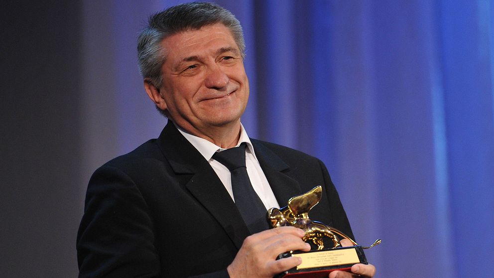 Ryske regissören Alexander Sokurov gästar Sverige | SVT Nyheter