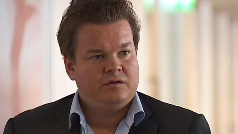 Mannens försvarare: ”Han är oerhört lättad” | SVT Nyheter