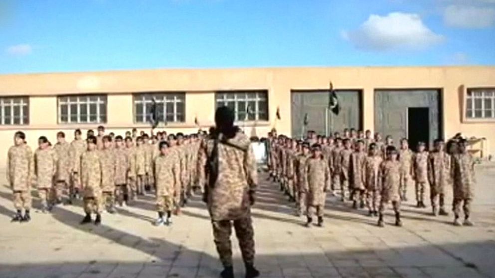 Barnombudsmannen möter Säpo om IS-barnen | SVT Nyheter