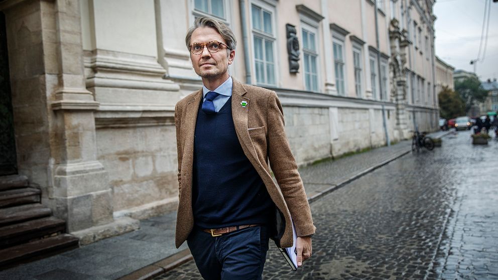 Säpo utreder om främmande makt ligger bakom Tobias Thybergs avgång ...