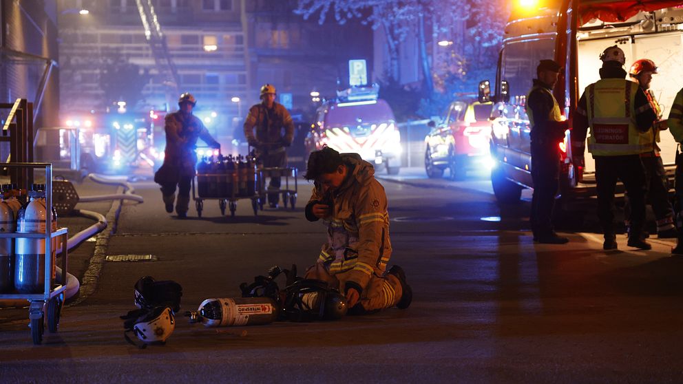 Brand i flerfamiljshus vid Heden i Göteborg | SVT Nyheter