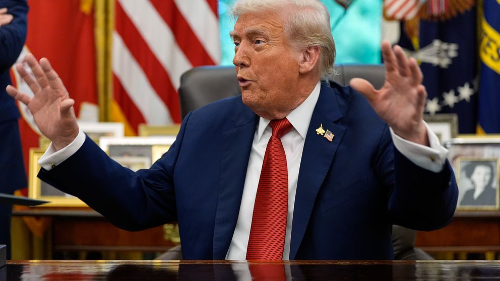 Trump: Tullar på lastbilar höjs i november | SVT Nyheter