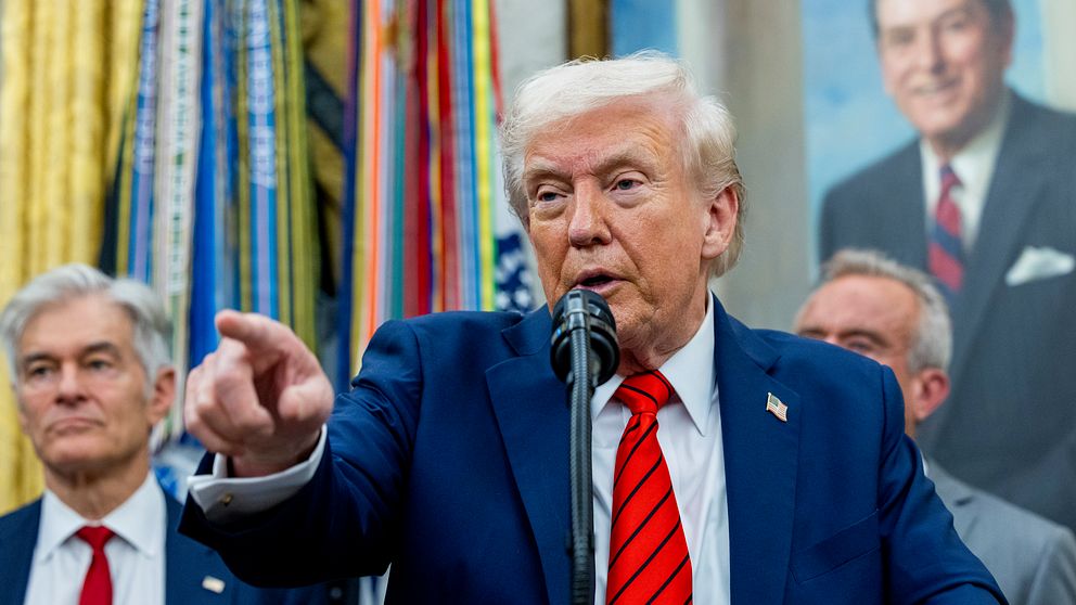 Donald Trump inför nya tullar 2025 – följ senaste nytt | SVT Nyheter