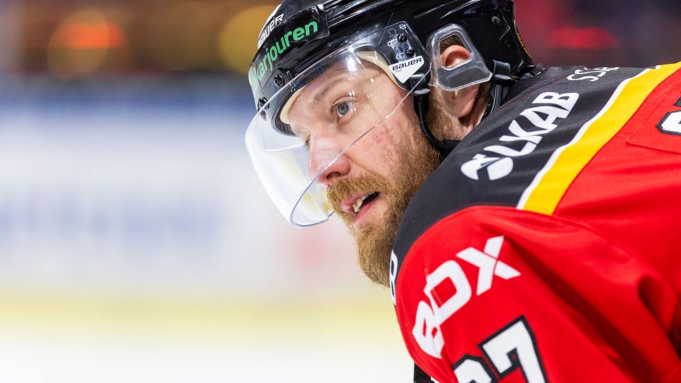 Ishockey: Linus Omark klar för Lugano – på korttidskontrakt | SVT Sport