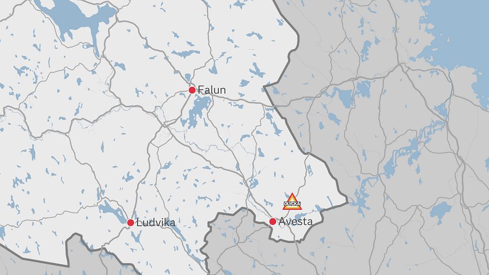 Lastbilsolycka i Avesta – en person förd till sjukhus | SVT Nyheter