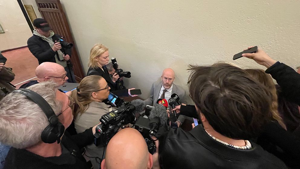 Sparprofilen Günther Mårder häktad för grovt insiderbrott | SVT Nyheter