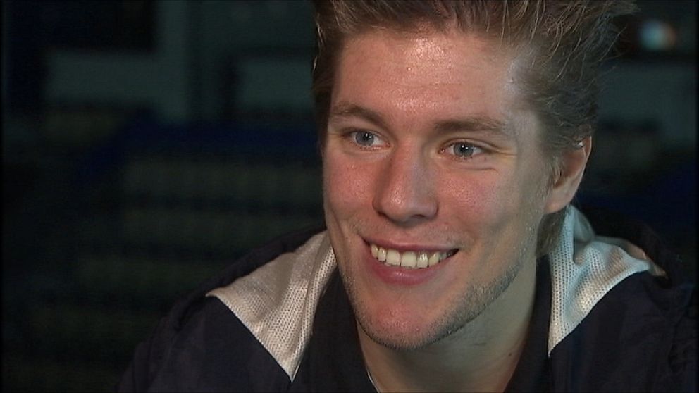 Robert Rosén avslutar hockeykarriären efter 15 säsonger i Lakers | SVT ...