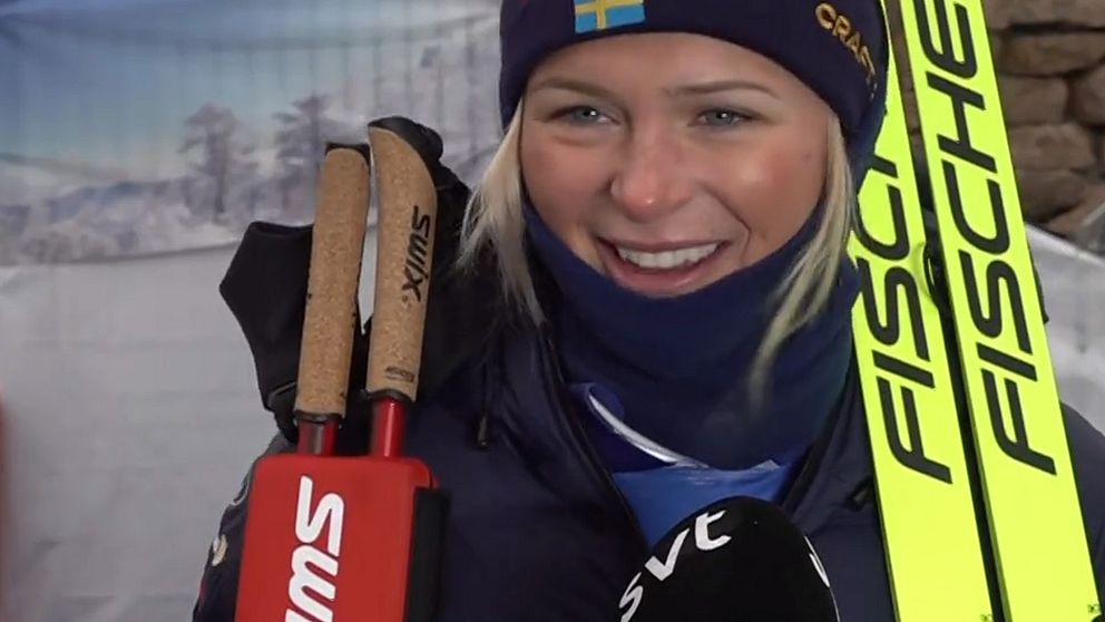 Längdskidor: Frida Karlsson vann femmilen i Holmenkollen i överlägsen stil | SVT Sport
