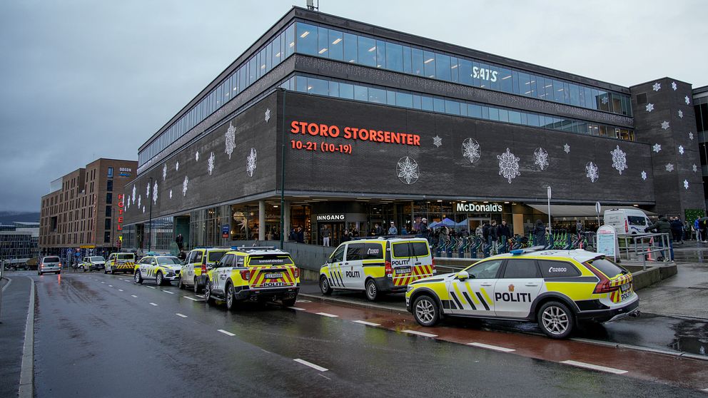 Skottlossning på köpcentrum i Oslo | SVT Nyheter