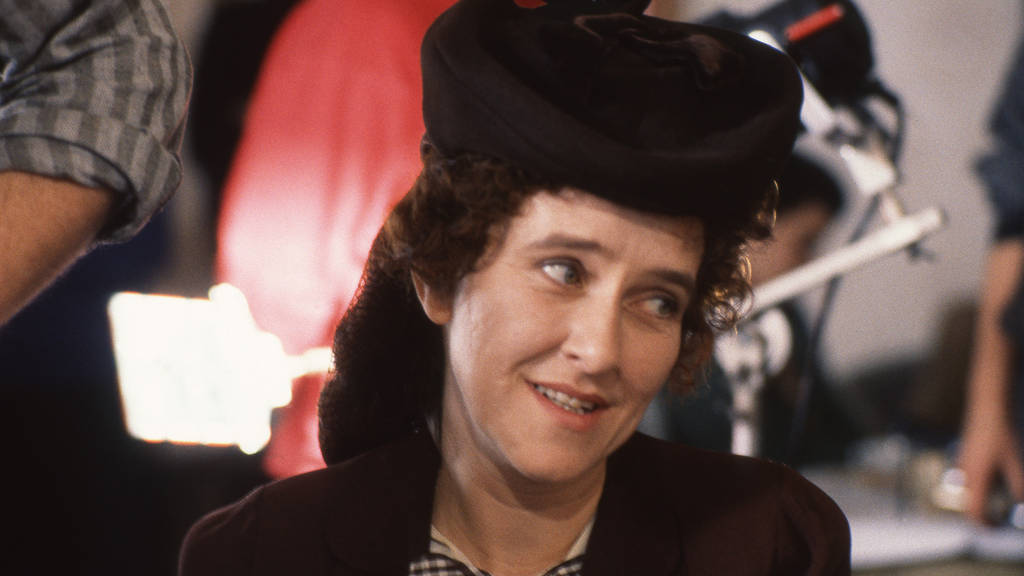 Tre kärlekar – Avsnitt 7 | SVT Play