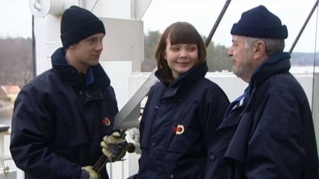 Rederiet – 13. Larmet går - syntolkat | SVT Play