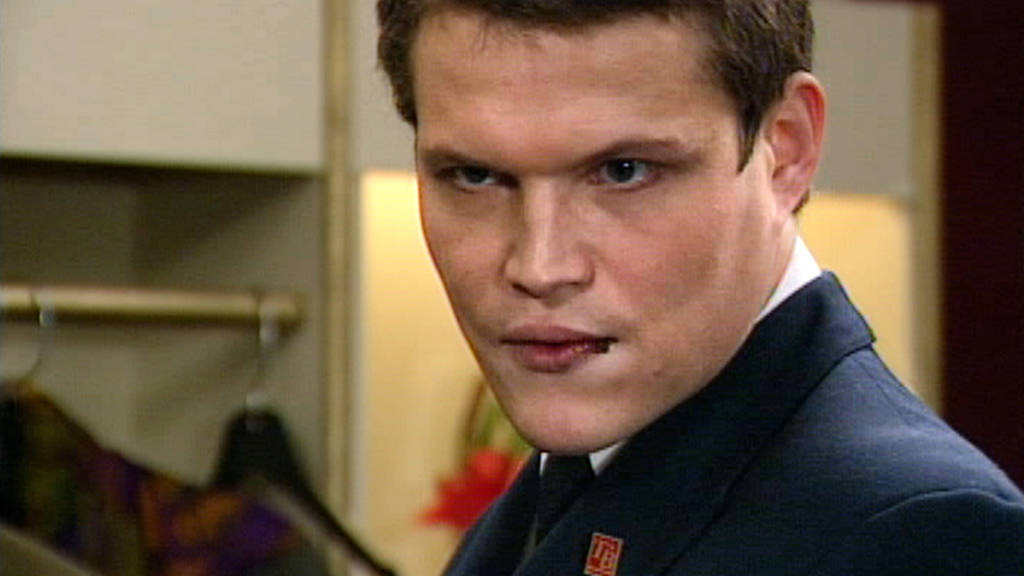 Rederiet – 10. Snedsteg med följder | SVT Play