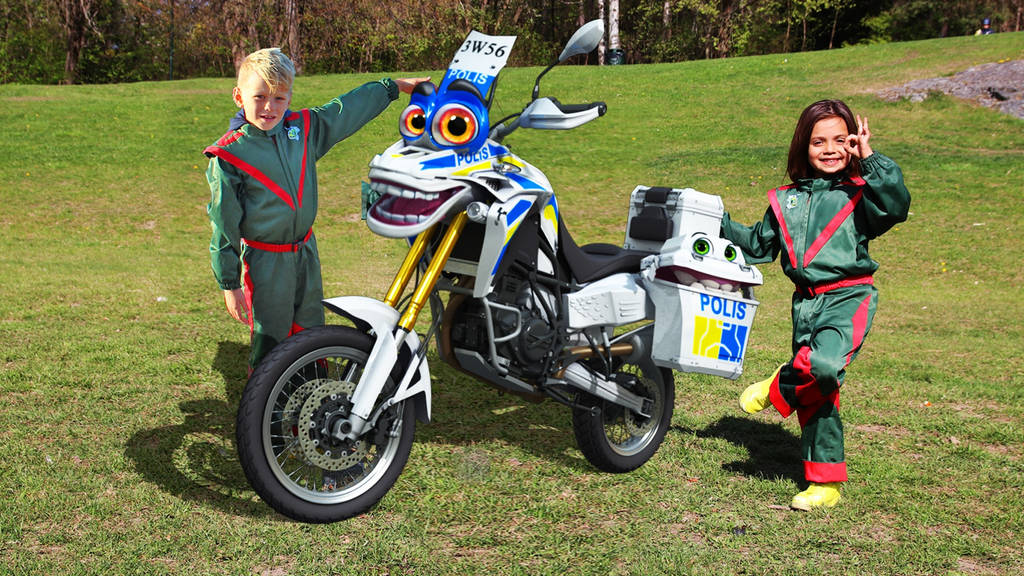 Bilakuten – Polismotorcykel | SVT Play